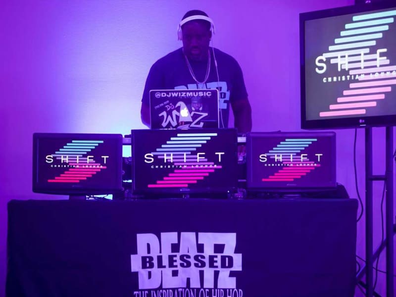 Christian Club At Night? A New Way To Reach Out In Texas | GOD TV