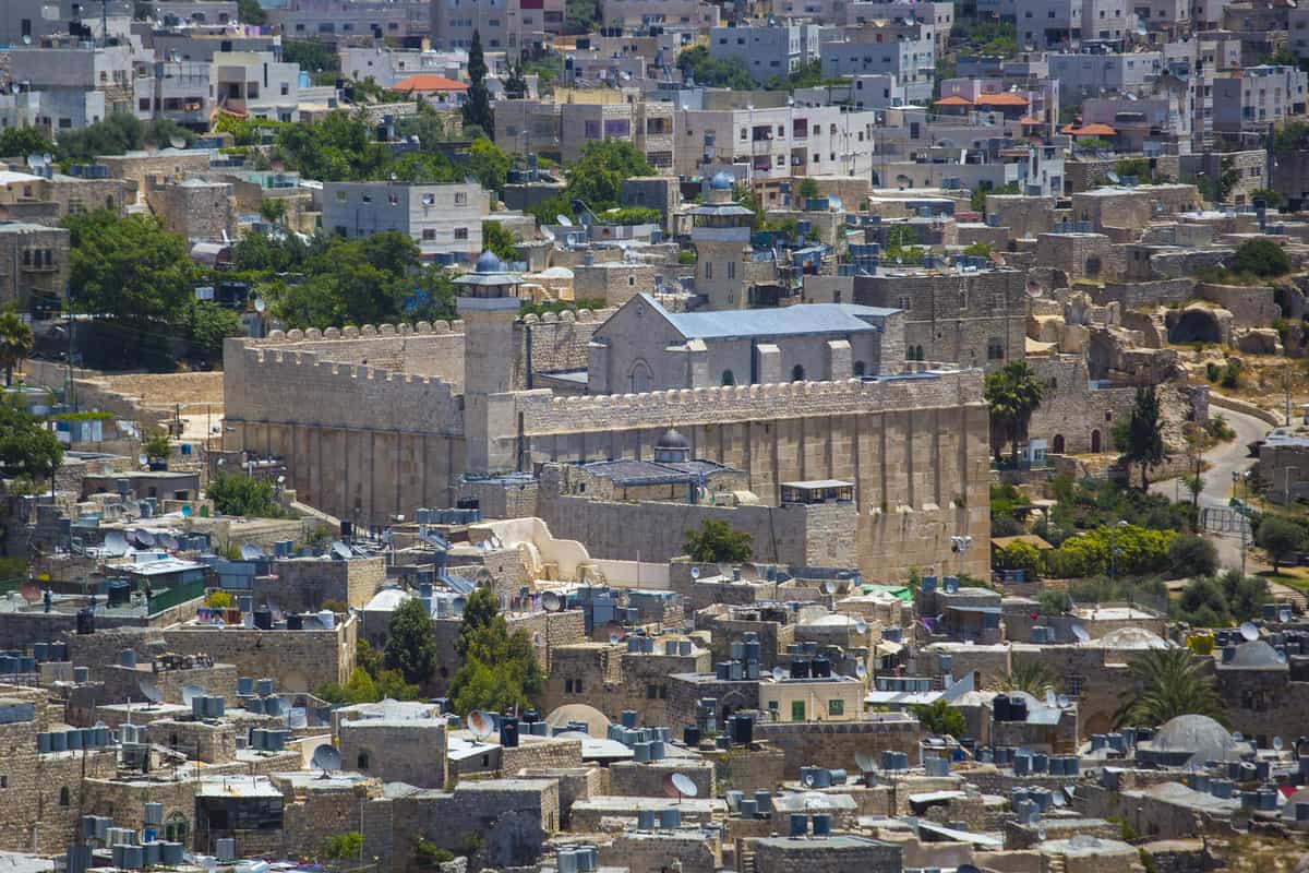 Hebron’s Arabs Irate as Netanyahu Visits the City | Christian Learning ...