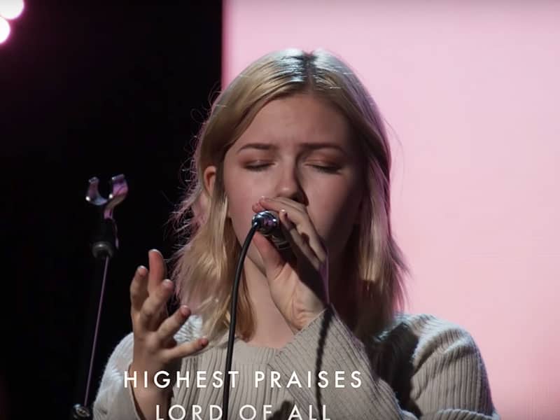 Teenage Girl Leads Powerful Worship At Bethel Church | Christian ...