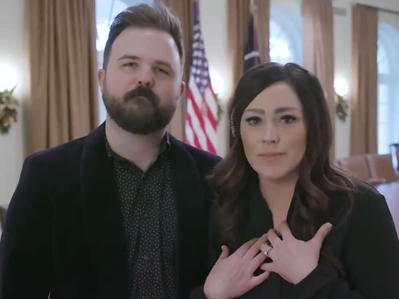 Worship Singer Kari Jobe In Tears After Visiting The White House ...