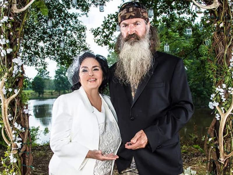 ‘Duck Dynasty’ Star Miss Kay Reveals How Phil Robertson Received Jesus ...