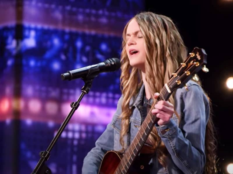 15-Year-Old Auditions For AGT To Inspire Sister With Eye Disease And ...