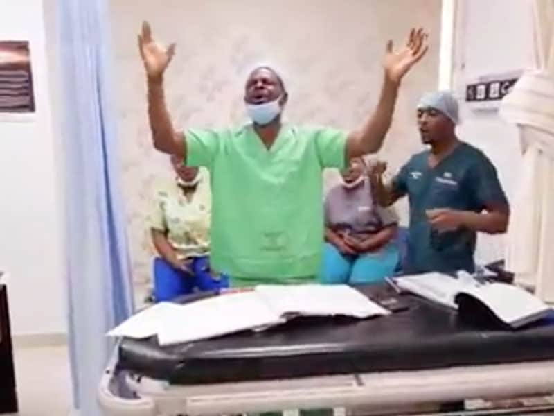 Doctor And Medical Staffs Caught On Camera Worshiping God In Hospital ...