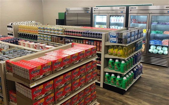 Grocery Store Run By High School Students Offers Free Goods For ...