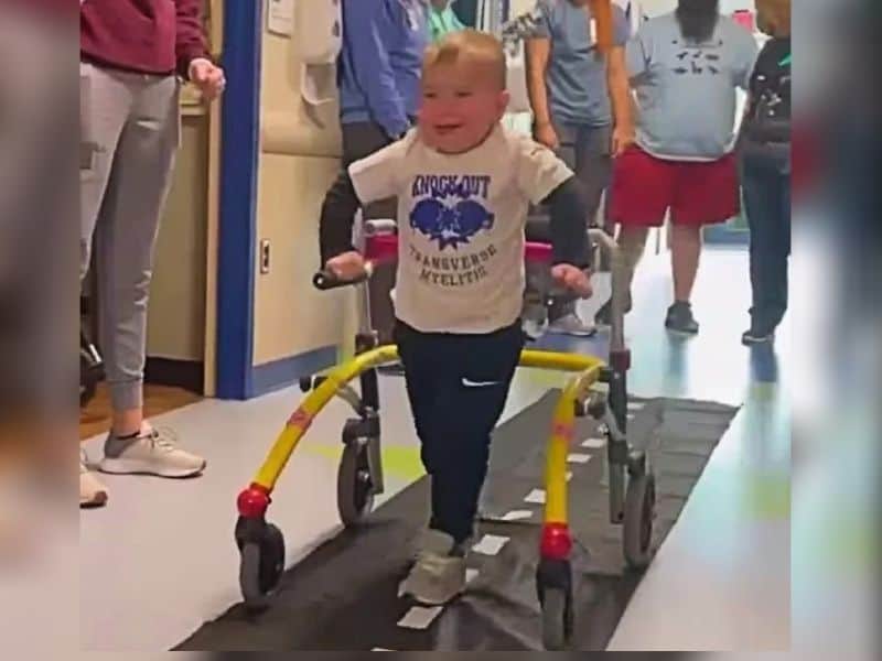 Paralyzed 2-Year-Old Boy Miraculously Recovers And Walks Again While ...