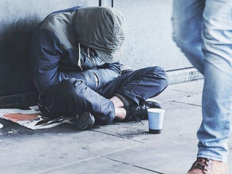 Homeless Man Praises God After Strangers Unexpectedly Gave Him A ‘New ...