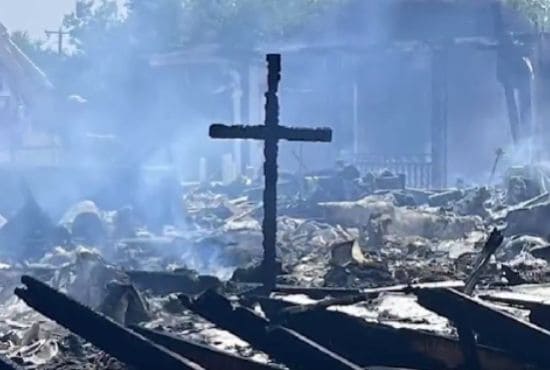 Cross Miraculously Remains Standing After Fire Burns Down Texas Church ...