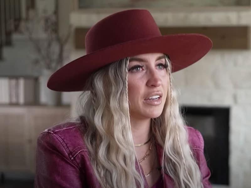 Christian Singer Infected With Strange Virus Almost Lost Her Voice ...