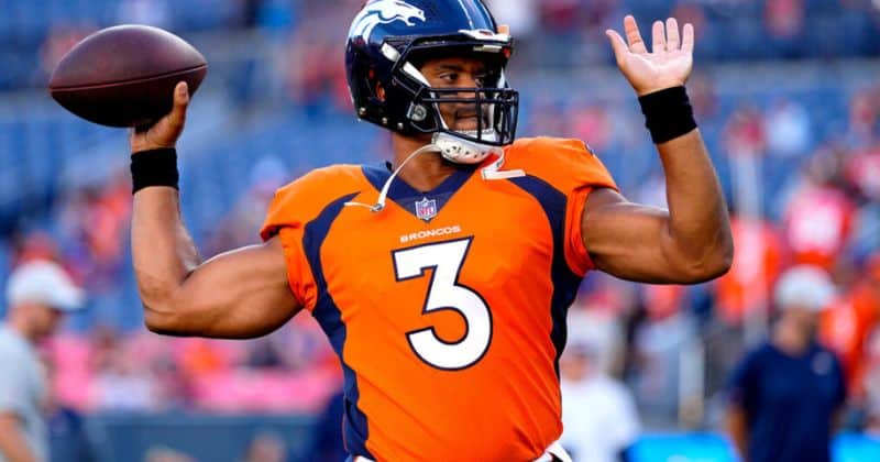 Russell Wilson Praises God After Heartbreaking Loss | Christian ...