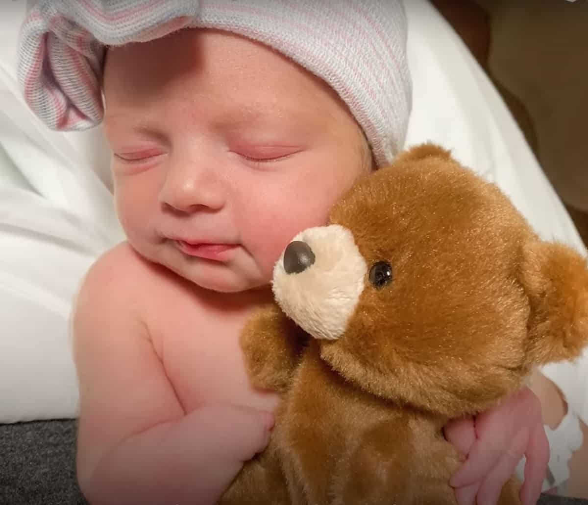 Mom Of Baby Girl Born Without A Limb Encourages Parents To Never Limit ...