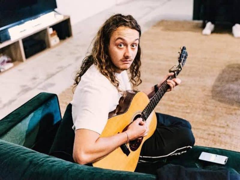 Hillsong United's Benjamin Hastings Hopes To Teach Church With Music ...