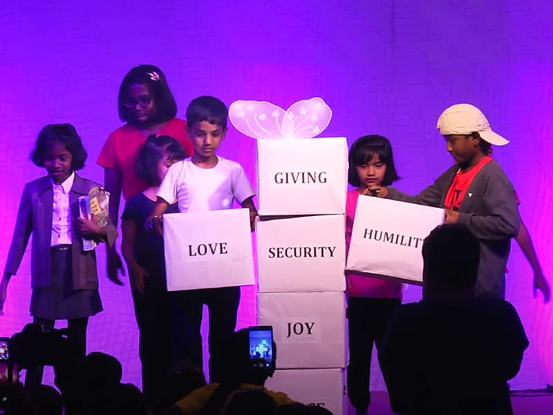 The Christmas Skit By Kids That Reached More Than 620,000 Views ...