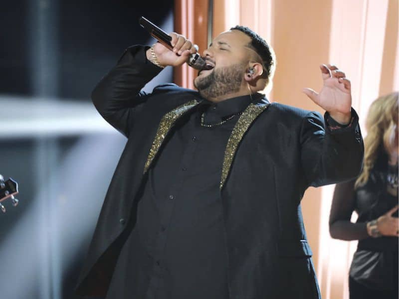 'The Voice' Finalist Jeremy Rosado Made Kelly Clarkson Emotional By ...