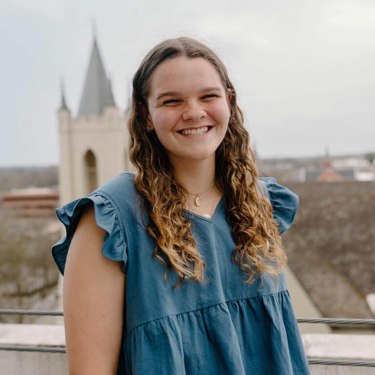 Christian Valedictorian Proclaims Jesus In Her Graduation Speech ...