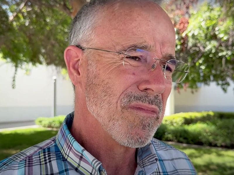 Jewish College Professor Prays To Meet Evangelist Ray Comfort & God ...